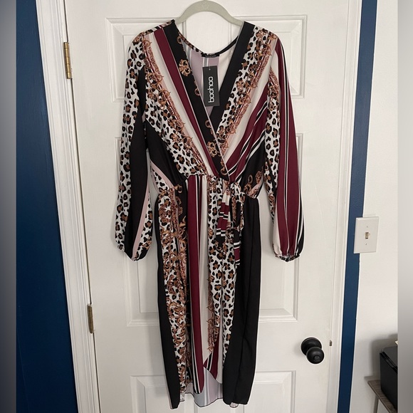 Boohoo | Dresses | Nwt Boohoo Plus Faux Wrap Dress | Poshmark